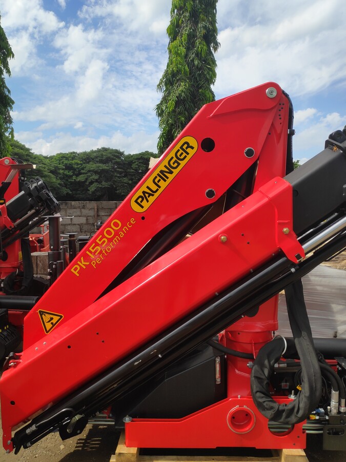 PK 15500 A + Brick Stack Grapple | PALFINGER